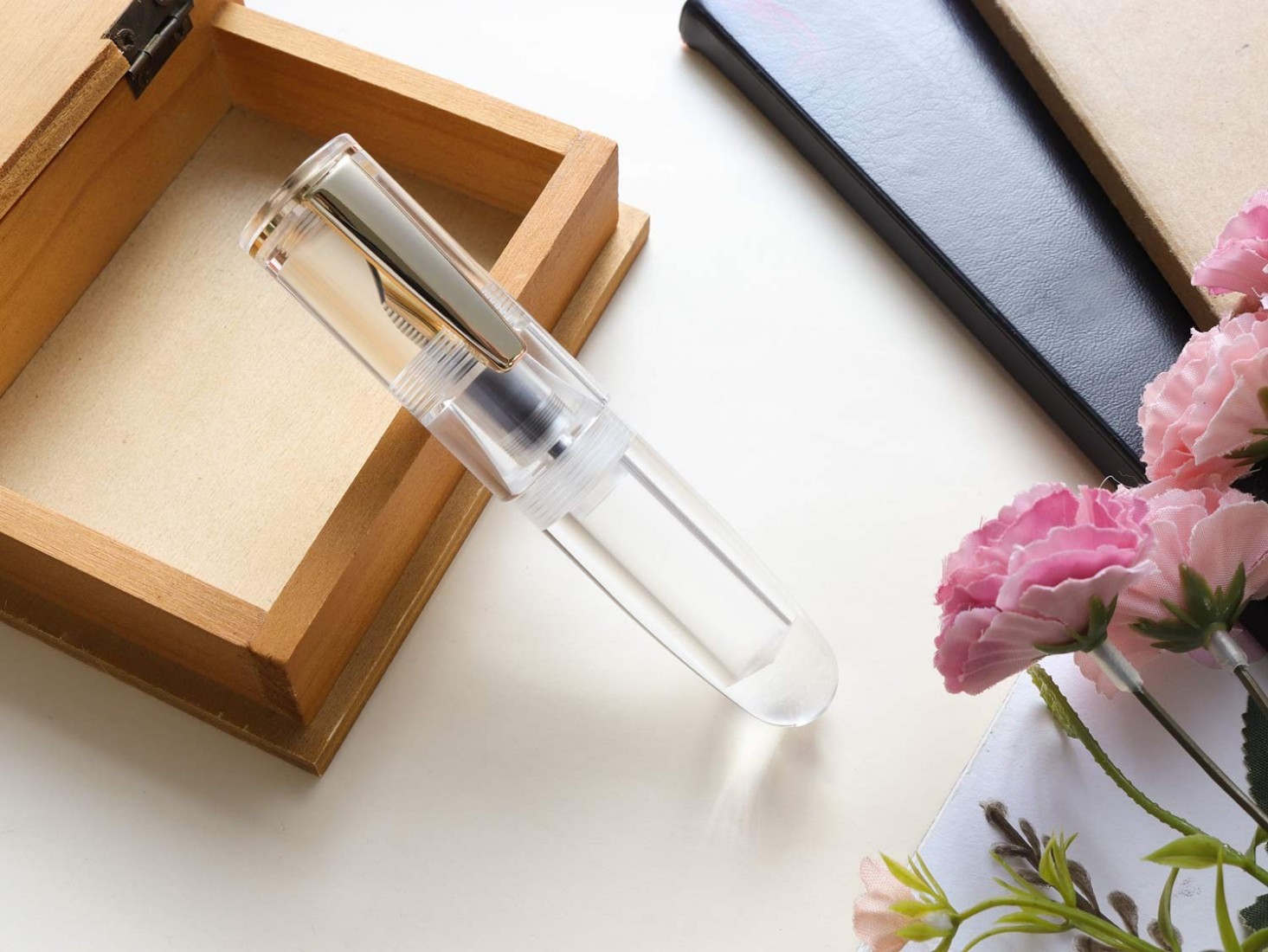 Wancher PoChaCo Crystal Clear Fountain Pen